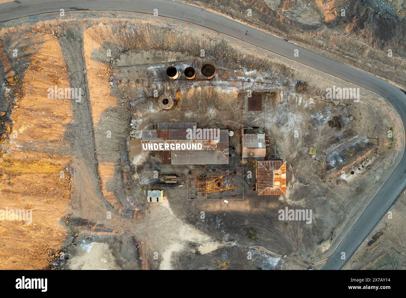 Disused abandoned mine shaft and buildings at Broken Hill's Line of ...