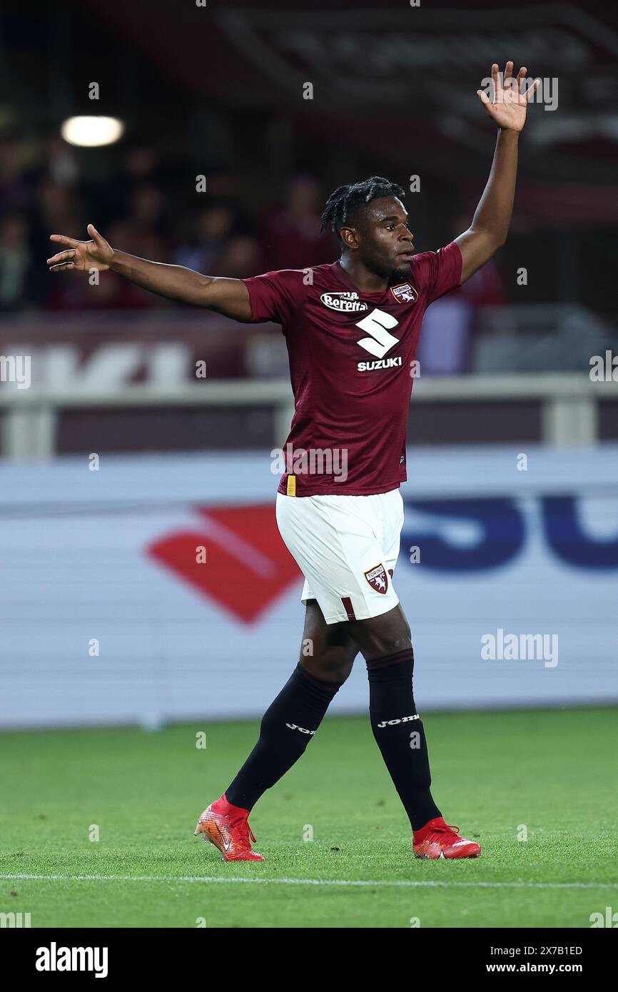 Torino, Italy. 18th May, 2024. Duvan Zapata of Torino Fc gestures ...