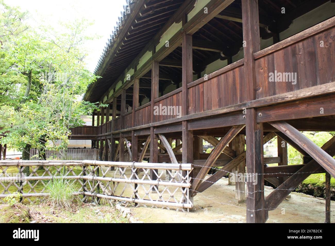 Roofed corridor in Seiryo-ji Temple, Kyoto, Japan Stock Photo - Alamy