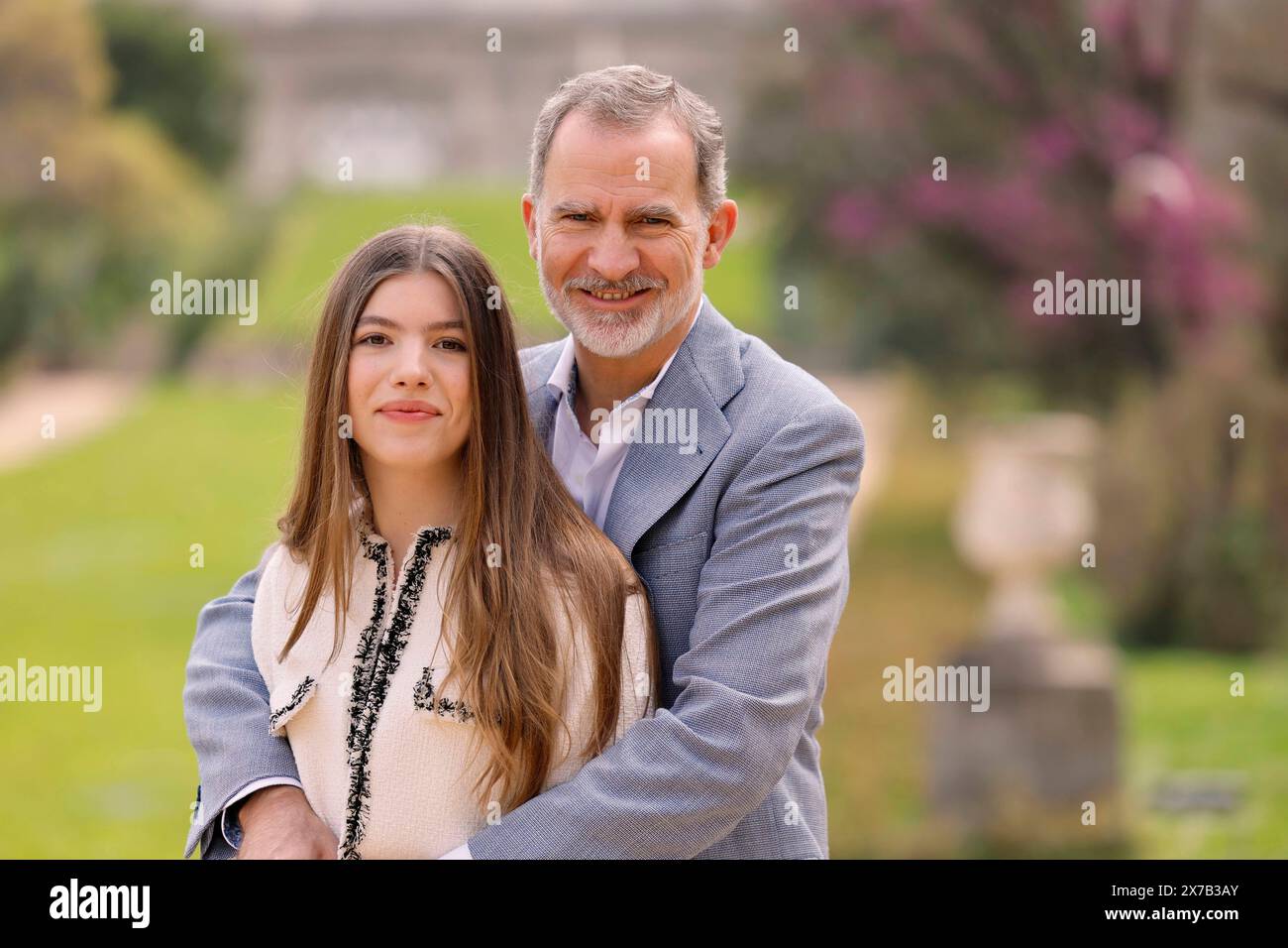 Spanish Kings Felipe VI with their daughter the Infanta Sofia Cordon ...