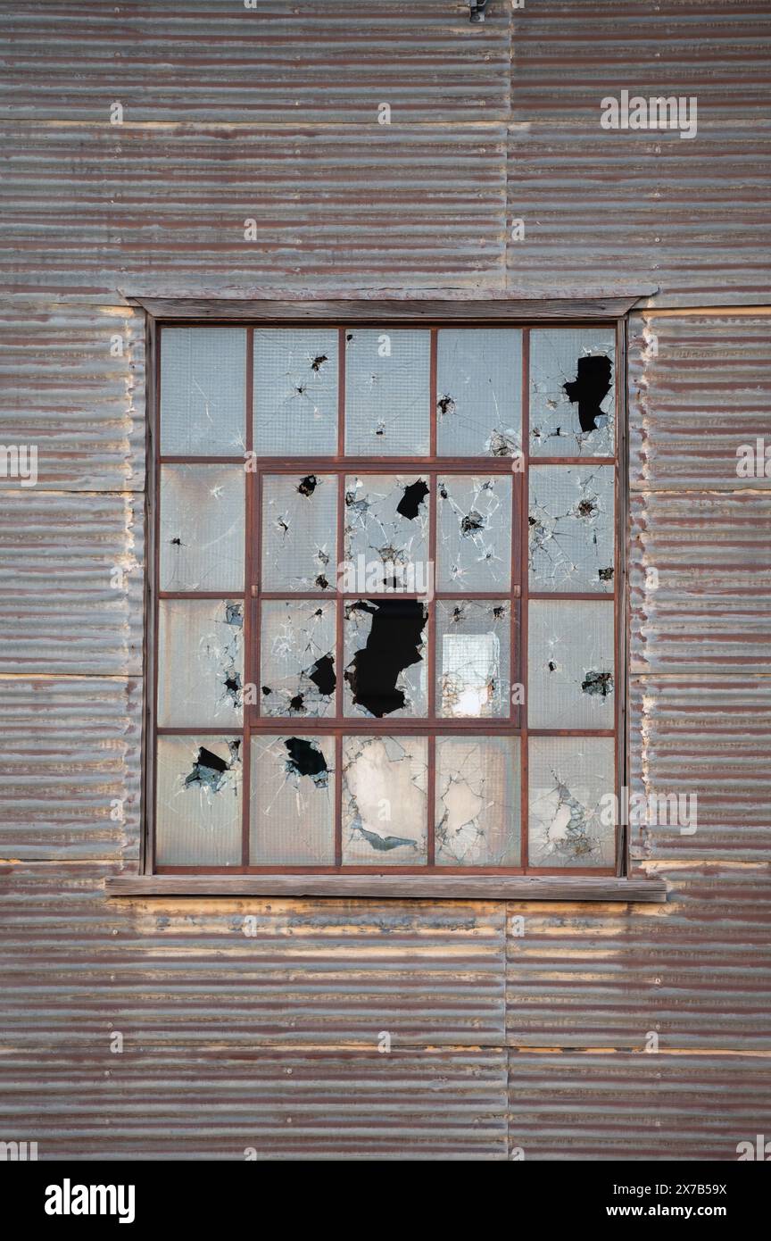 mashed window on abandoned building at Broken Hill's Line of Lode ...
