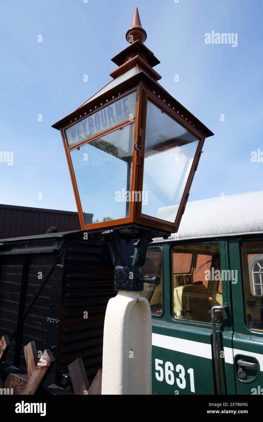 Railway platform lamp hi-res stock photography and images - Alamy