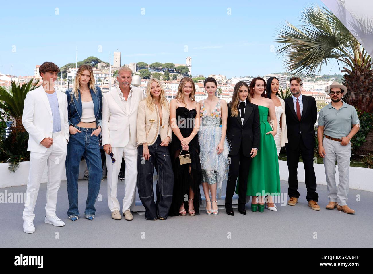 Hayes Costner, Abbey Lee Kershaw, Kevin Costner, Sienna Miller, Georgia ...