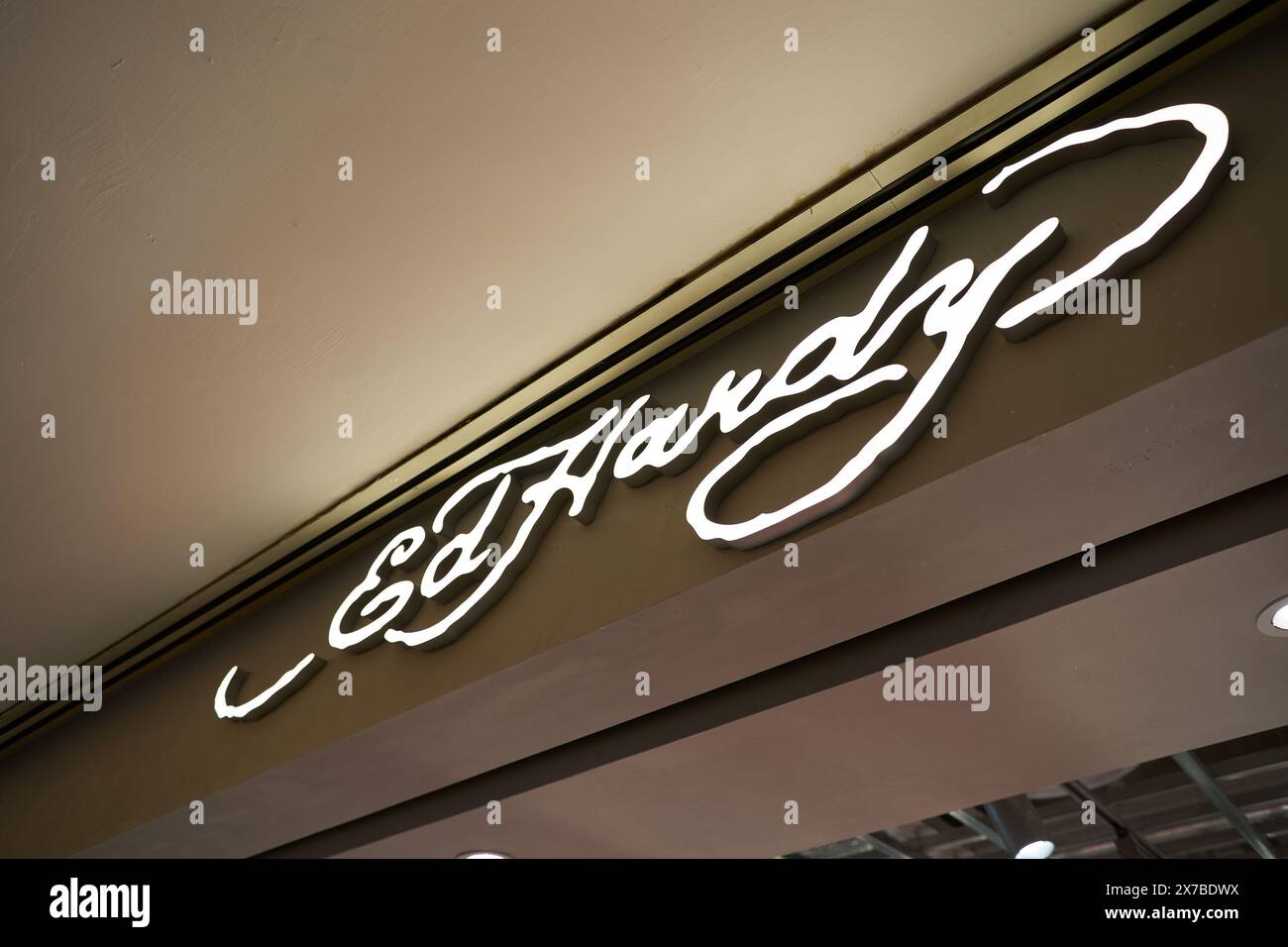 Ed hardy design hi-res stock photography and images - Alamy