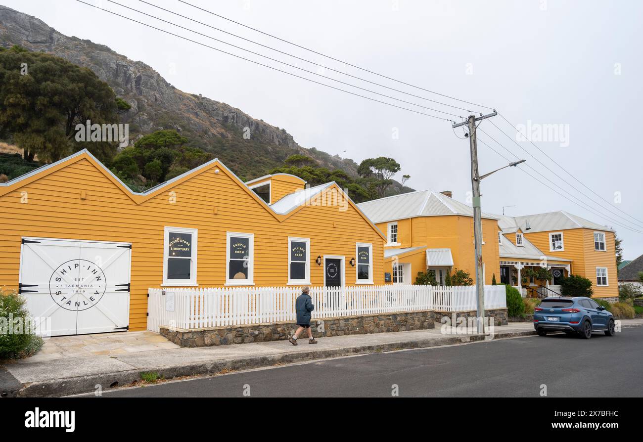 Exterior view of Ship Inn Stanley, Stanley, Tasmania Stock Photo - Alamy