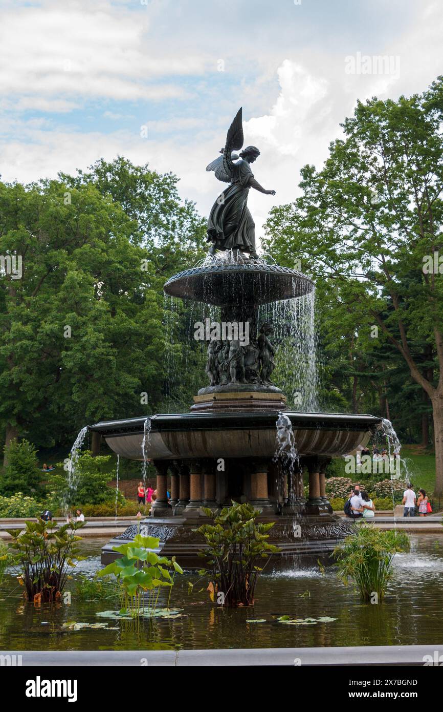 The angel at Bethesda Fountain in Central Park, Manhattan, New York ...
