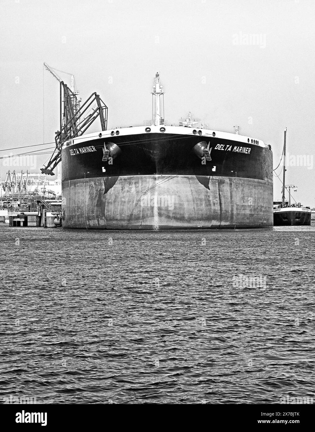 Tanker Black and White Stock Photos & Images - Alamy
