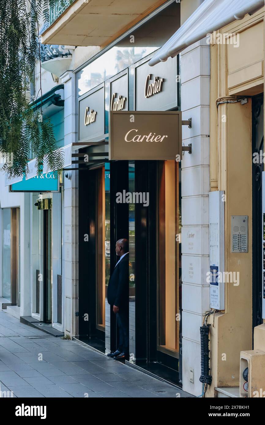 Cartier store interior hi-res stock photography and images - Alamy