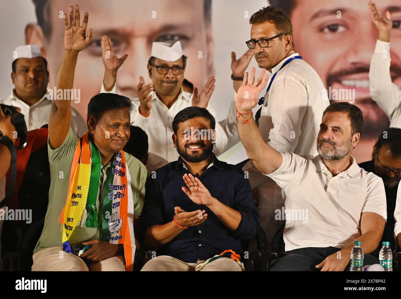 NEW DELHI, INDIA - MAY 18: Congress leader Rahul Gandhi with party ...