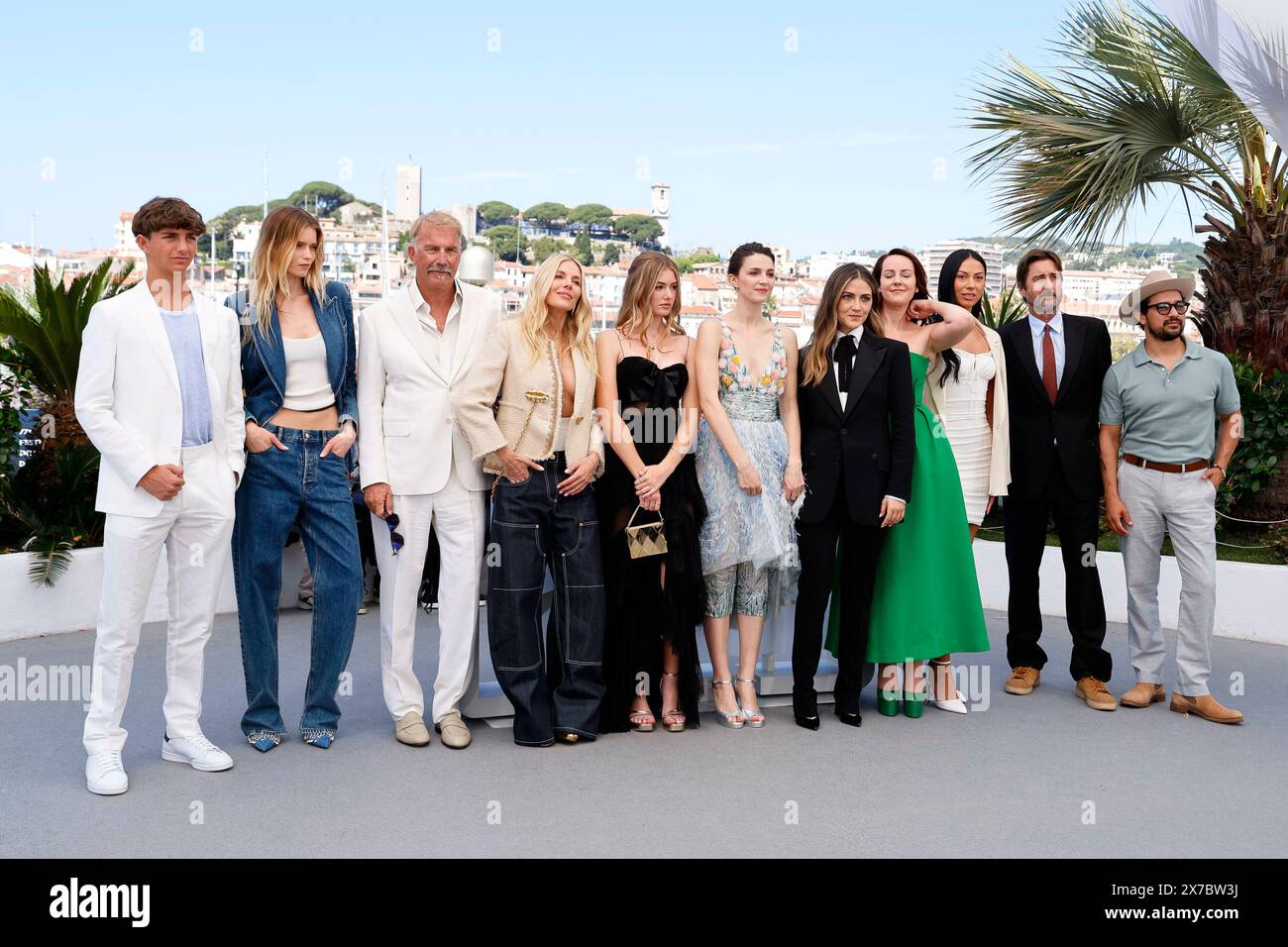 Hayes Costner, Abbey Lee Kershaw, Kevin Costner, Sienna Miller, Georgia ...