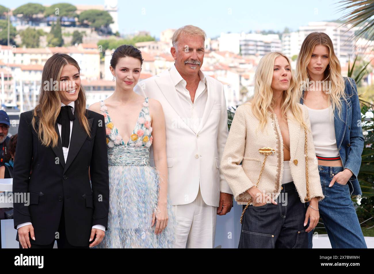 Isabelle hunt hi-res stock photography and images - Alamy