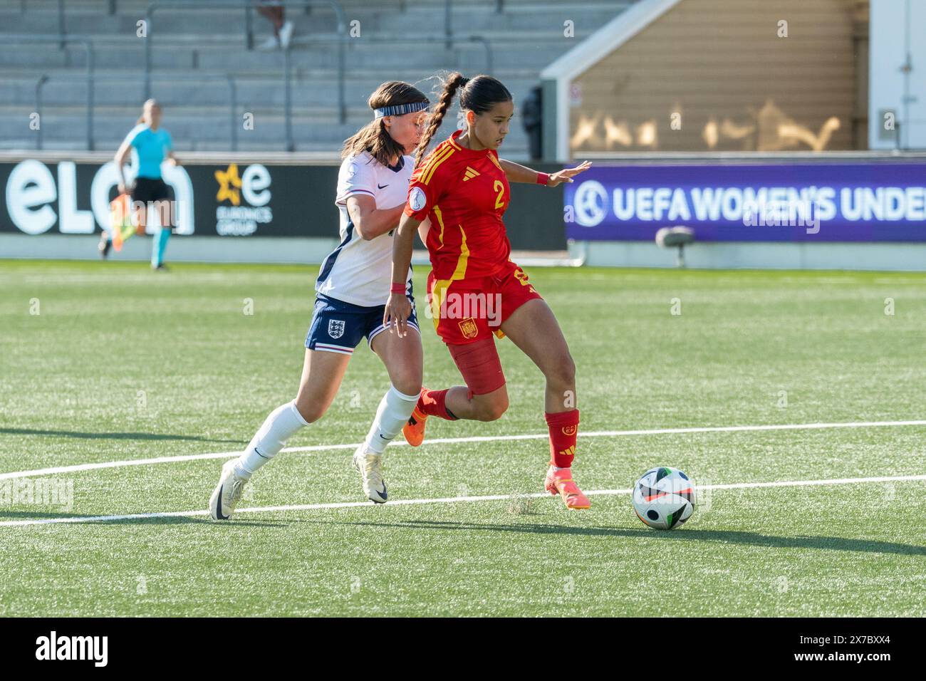 Malmö, Sweden. 18th, May 2024. Martina Gonzalez (2) of Spain and Vera Jonas (10) of England seen ...