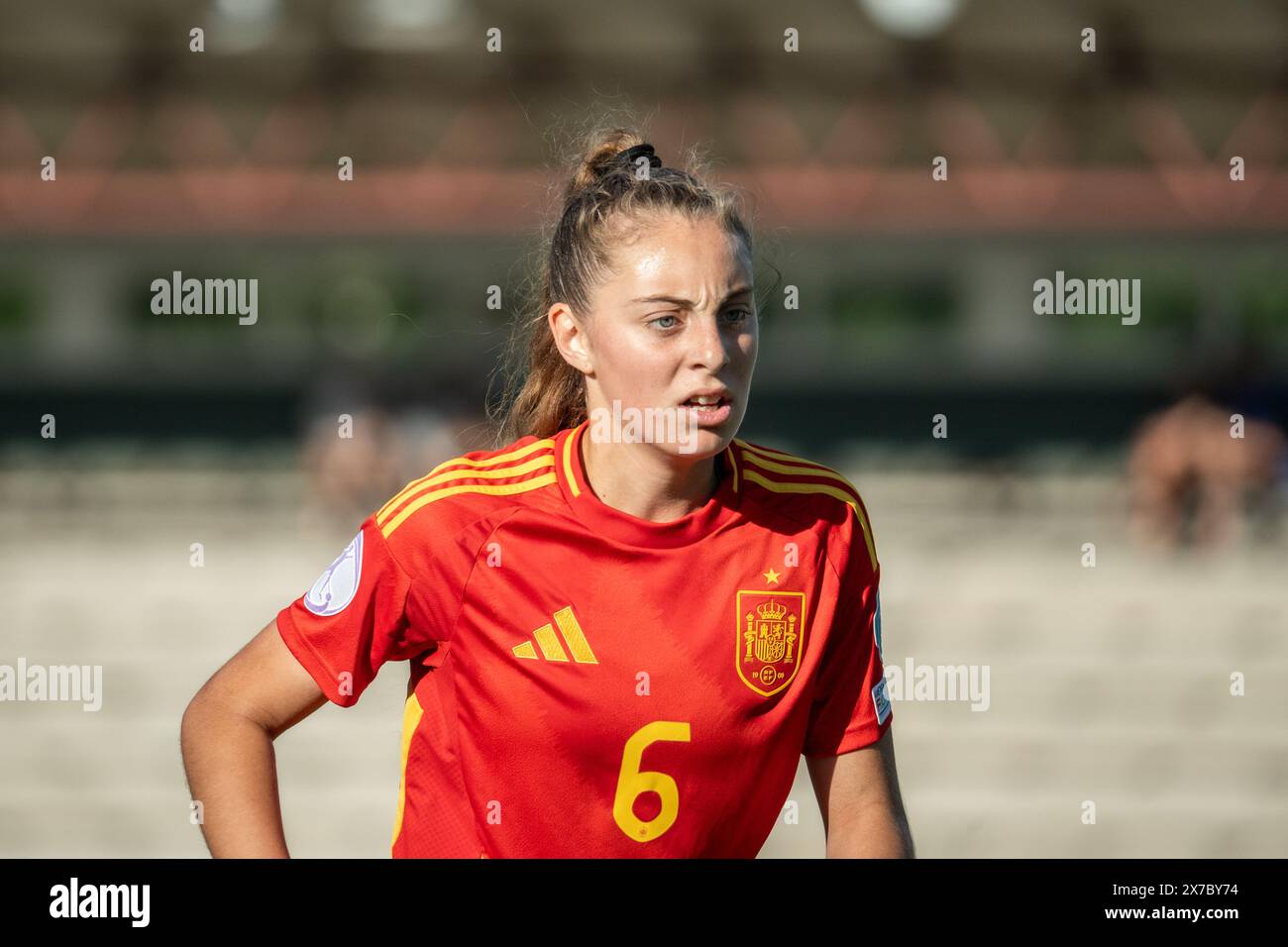 Cubo euro hi-res stock photography and images - Alamy
