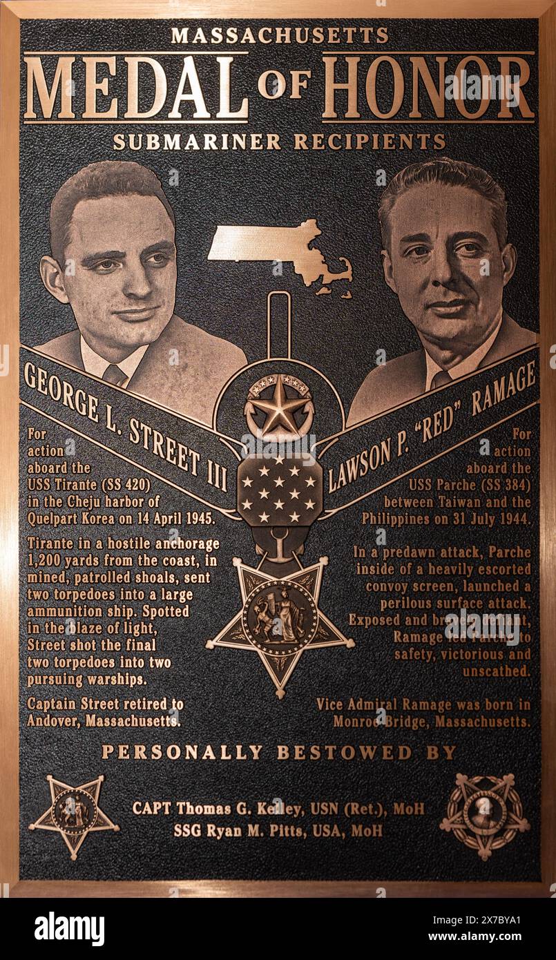 Presentation of the plaque commemorating US Medal of Honor recipients ...