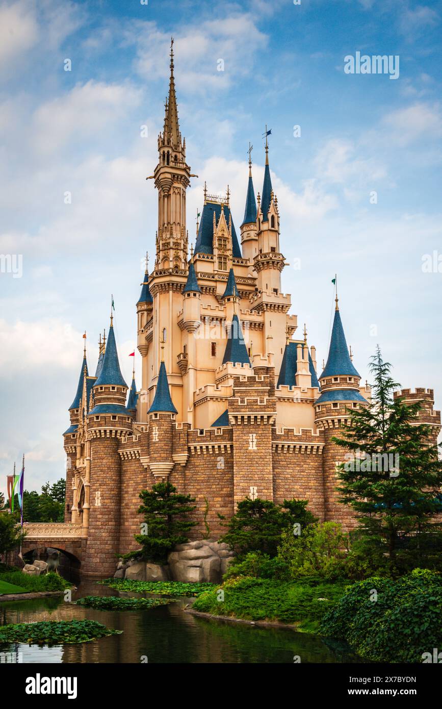 Vertical view of Cinderella's Castle at Tokyo Disneyland Stock Photo ...