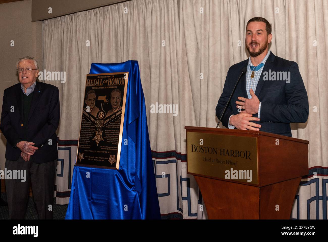 Medal of Honor recipients Thomas G. Kelley and Sergeant Ryan Pitts at ...