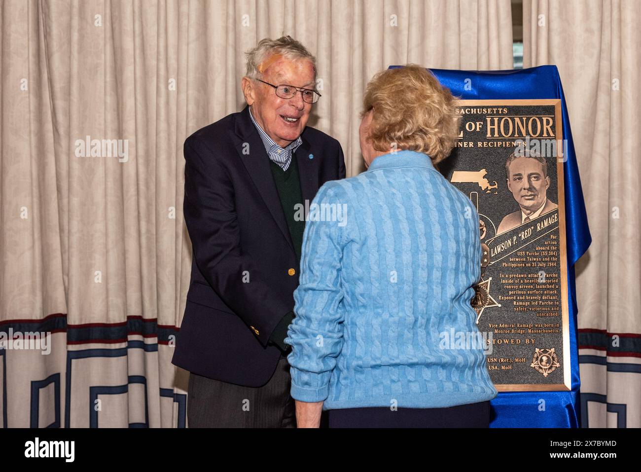 Medal of Honor recipient Thomas G. Kelley meeting Kristopher "Kit ...