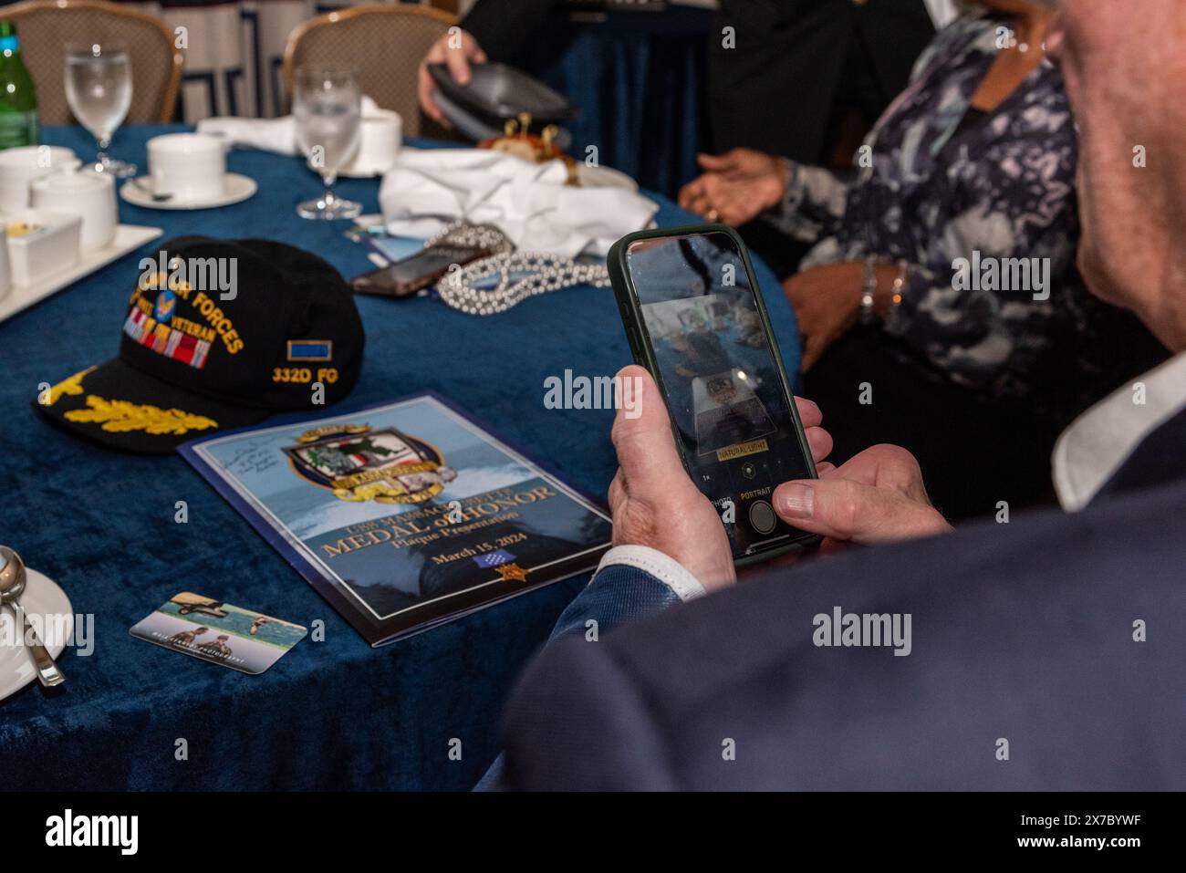 Presentation of the plaque commemorating US Medal of Honor recipients ...