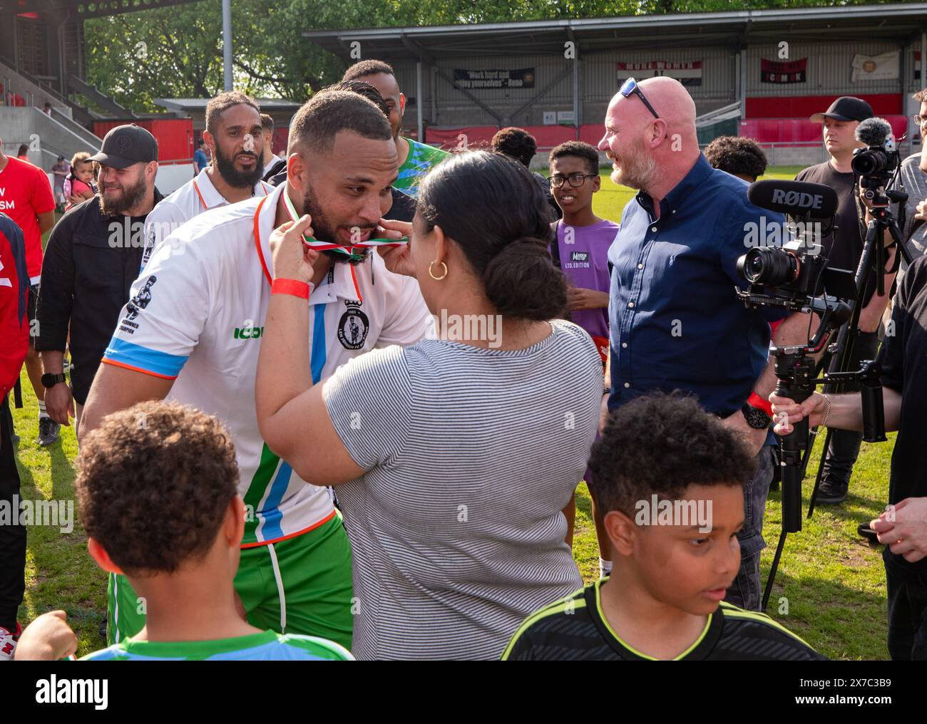 Celebrity attendance hi-res stock photography and images - Alamy