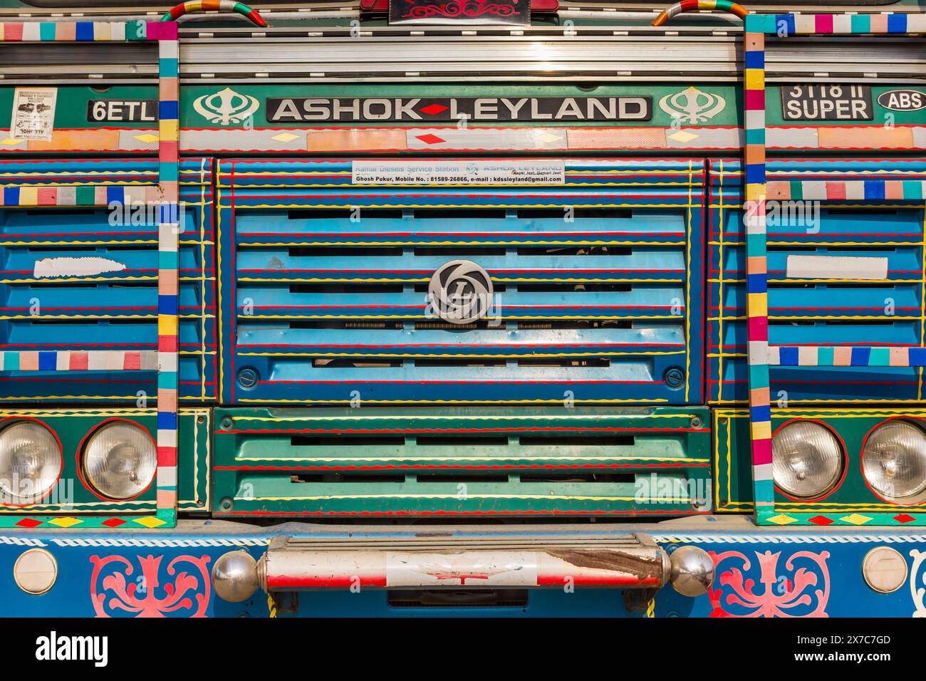 Indian truck front hi-res stock photography and images - Alamy