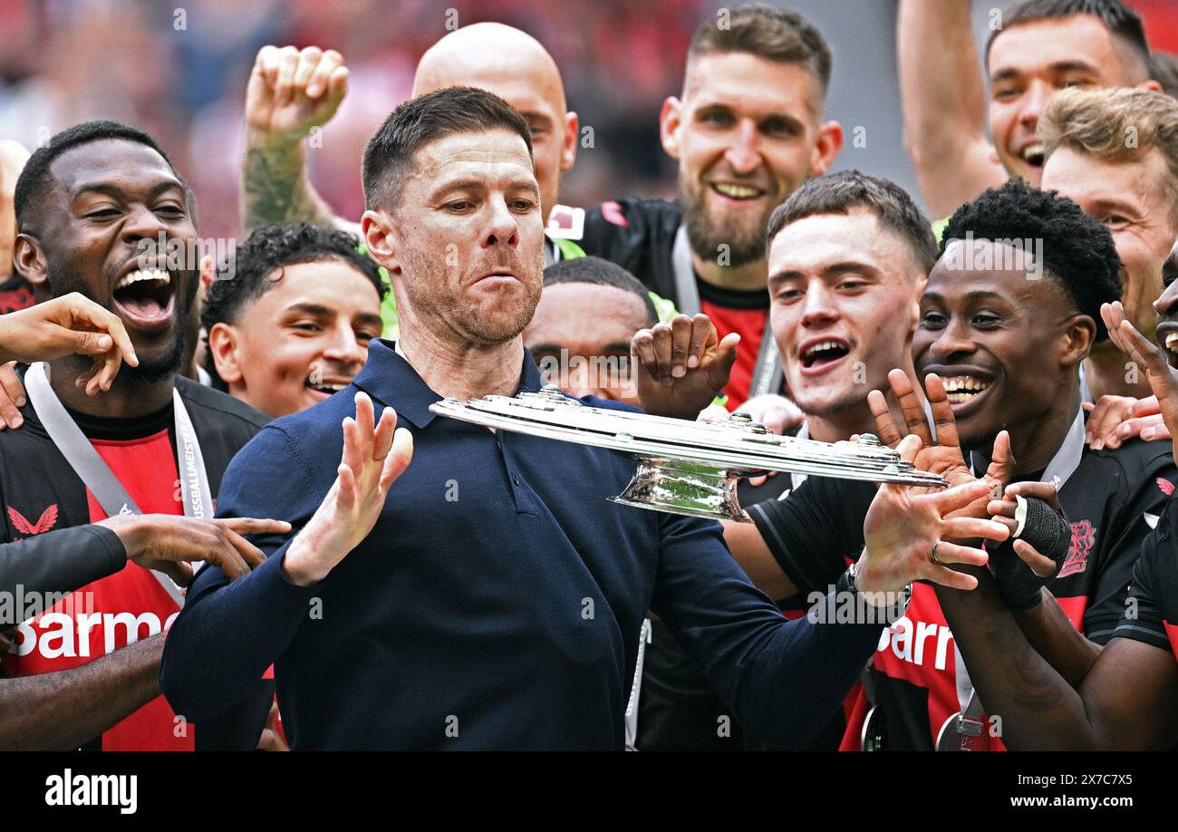 Bundesliga, BayArena Leverkusen; Bayer Leverkusen - FC Augsburg; Xabi ...