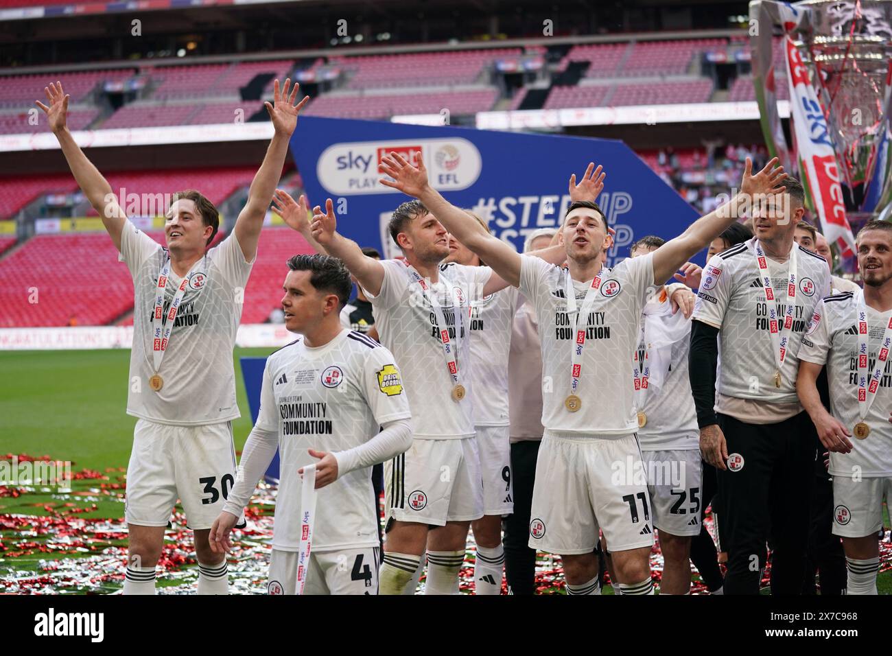 Crewe alexandra wembley hi-res stock photography and images - Alamy