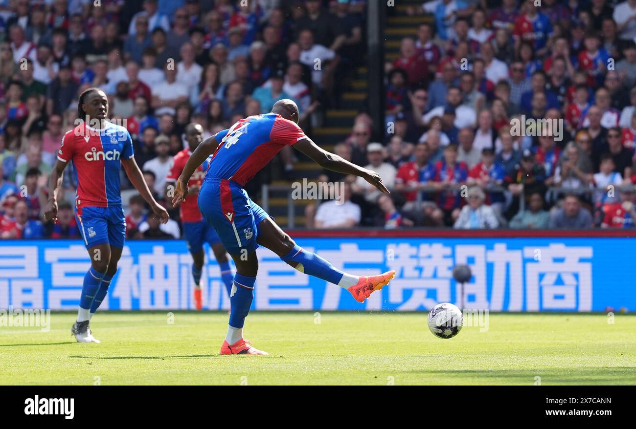 Crystal Palace's Jean-Philippe Mateta scores their side's first goal of ...
