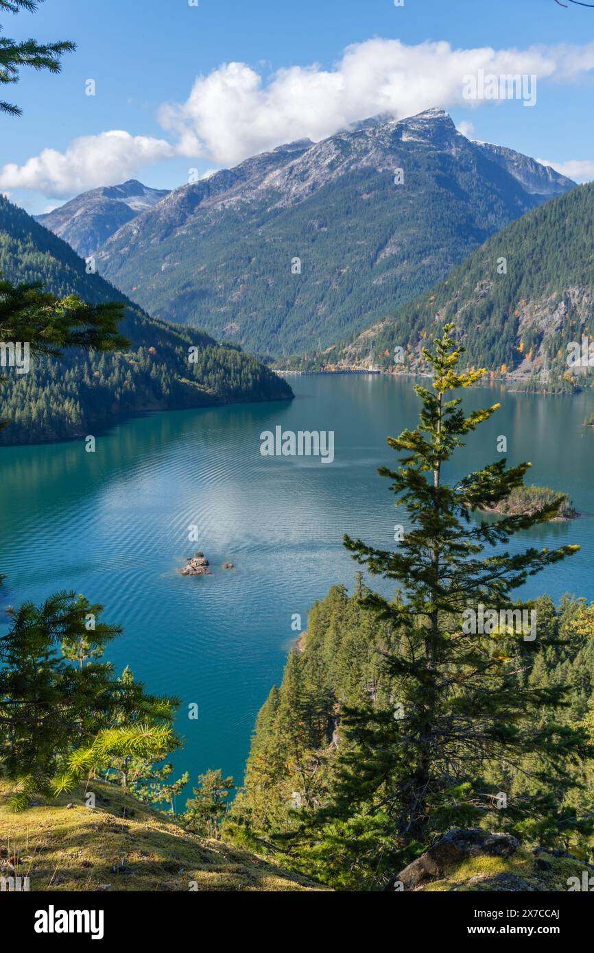 Diablo Lake Overlook at Ross Lake near the town of Mazama in the North ...