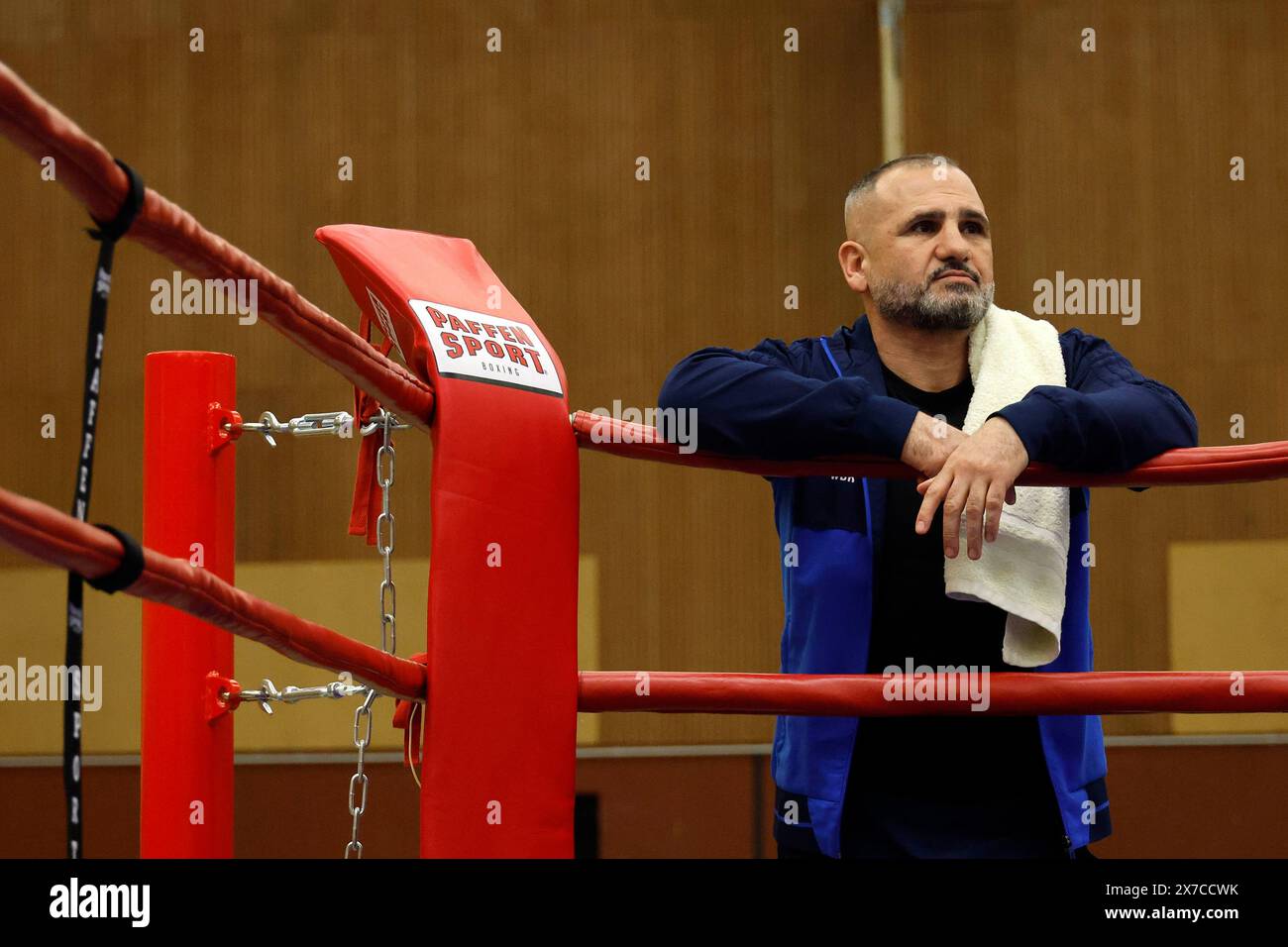 Olympische halle hi-res stock photography and images - Alamy