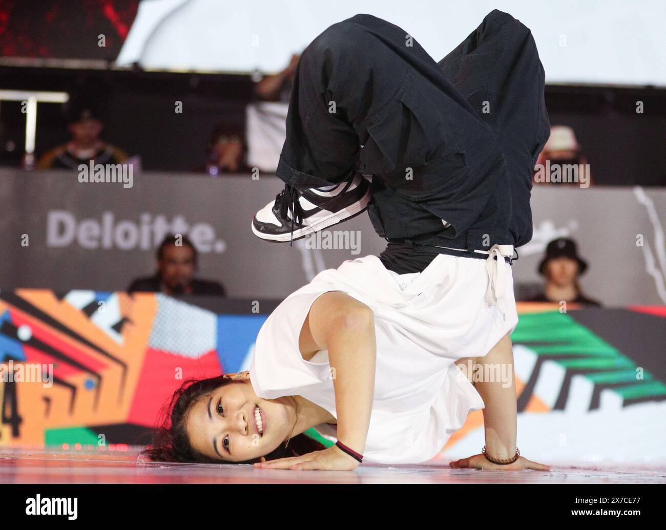 (240519) -- SHANGHAI, May 19, 2024 (Xinhua) -- Tsuhako Riko of Japan ...