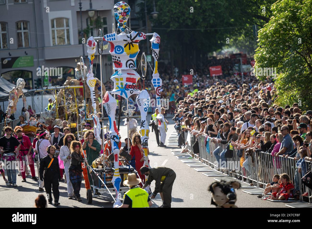 Berlin, Germany. 19th May, 2024. Members of the "Artistania" group ...
