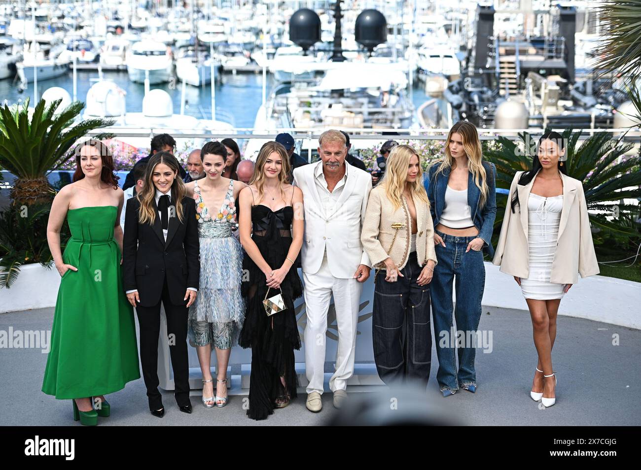 Wase Chief, Abbey Lee Kershaw, Sienna Miller, Kevin Costner, Georgia ...