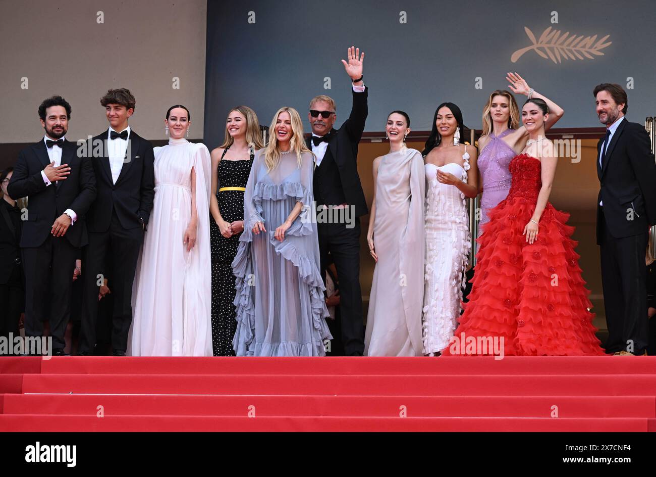 (left tor right) Alejandro Edda, Hayes Costner, Jena Malone, Georgia ...