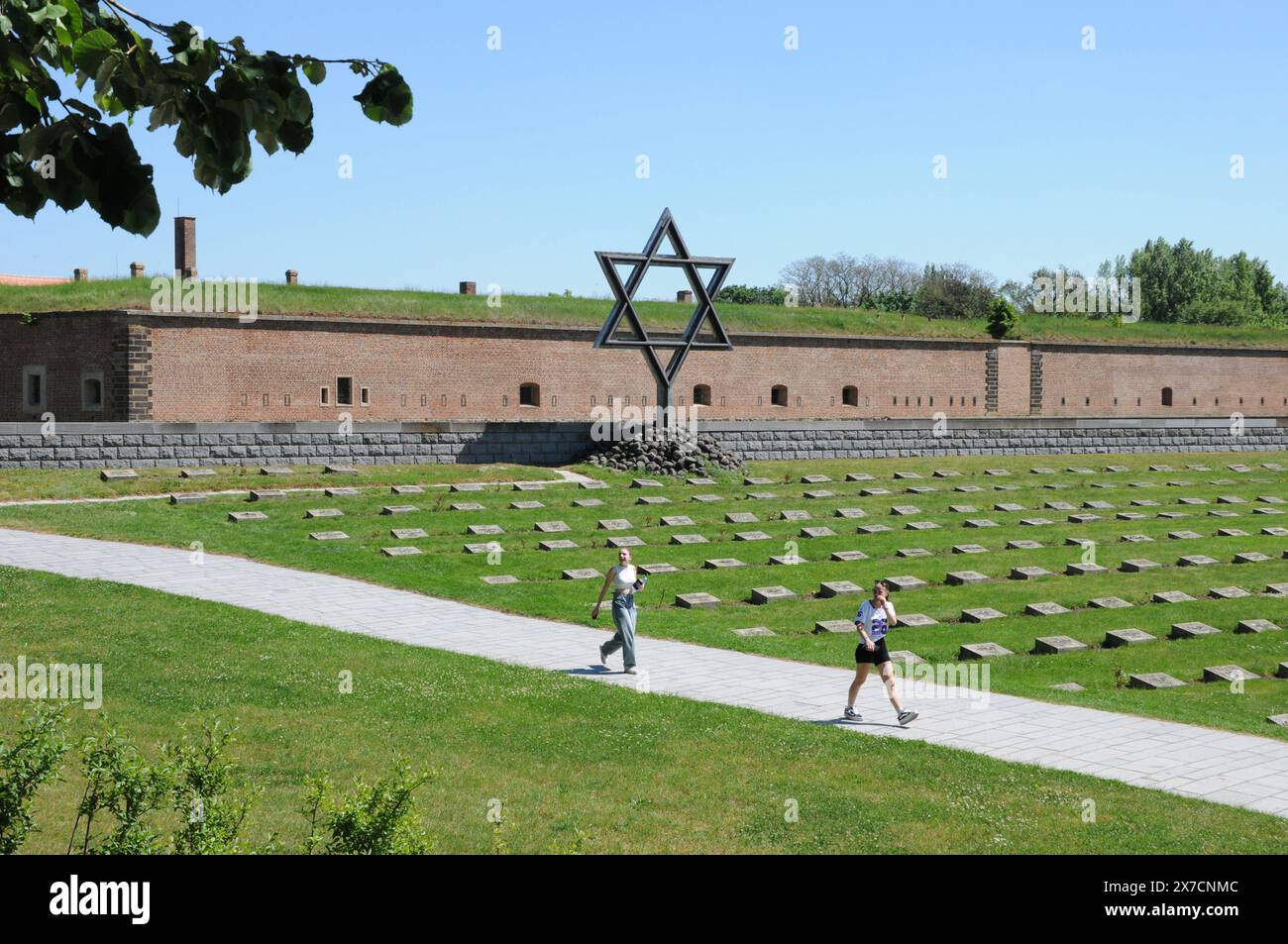 Mémorial De Terezin _ Le Mémorial De Terezin – UMMLR