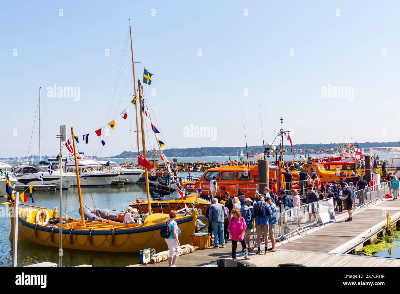 Poole, Dorset UK. 19th May 2024. Thousands flock to Poole Quay on a ...
