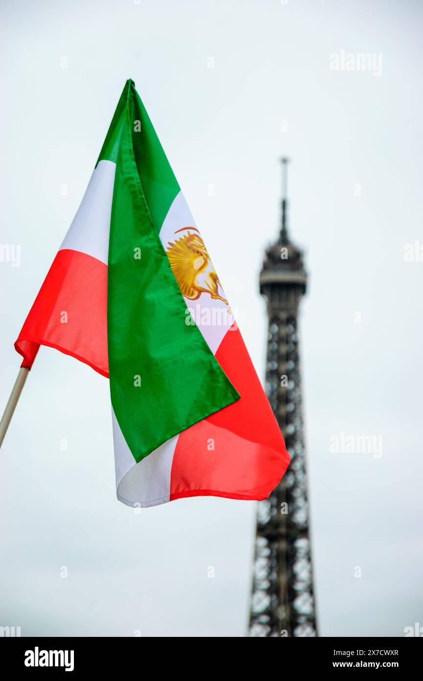 Old Iranian flag (Iran's flag under the former Shah regime) and Eiffel ...