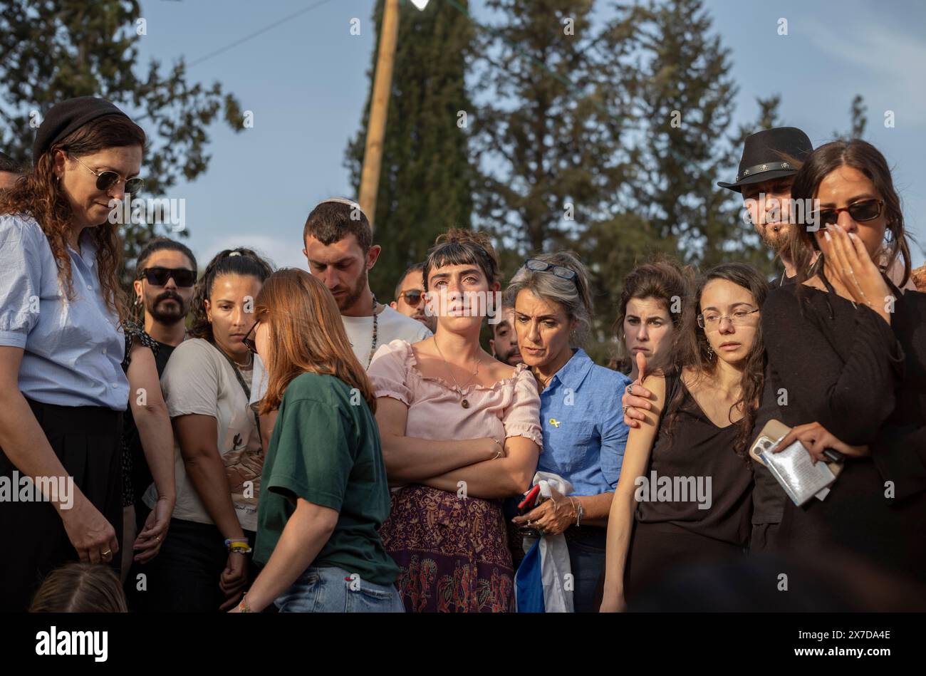 Srigim Li On, Israel. 19th May, 2024. Relatives and friends attend the ...