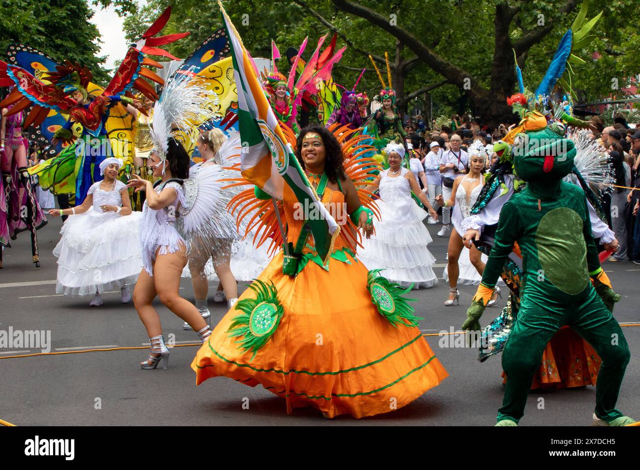 Karneval der Kulturen Karneval der Kulturen 2024 in Berlin Kreuzberg, fotografiert am 19. Mai ...