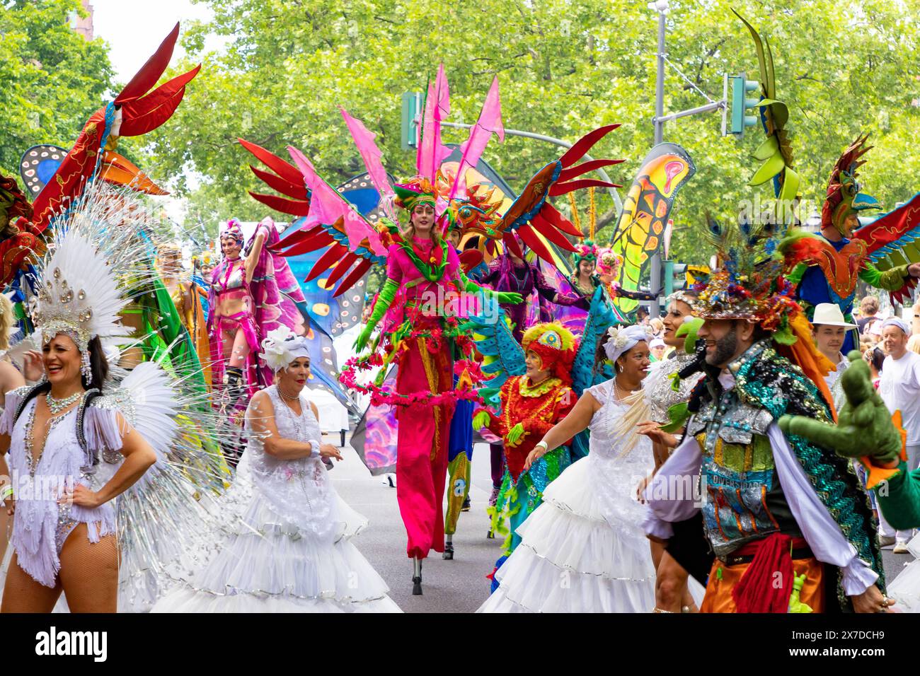 Karneval der Kulturen Karneval der Kulturen 2024 in Berlin Kreuzberg, fotografiert am 19. Mai ...
