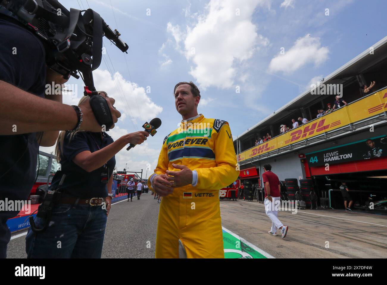 Sebastian Vettel (GER) Former F1 Drivers, tribute to Ayrton Senna with McLaren Mp4/8 Ford WC ...