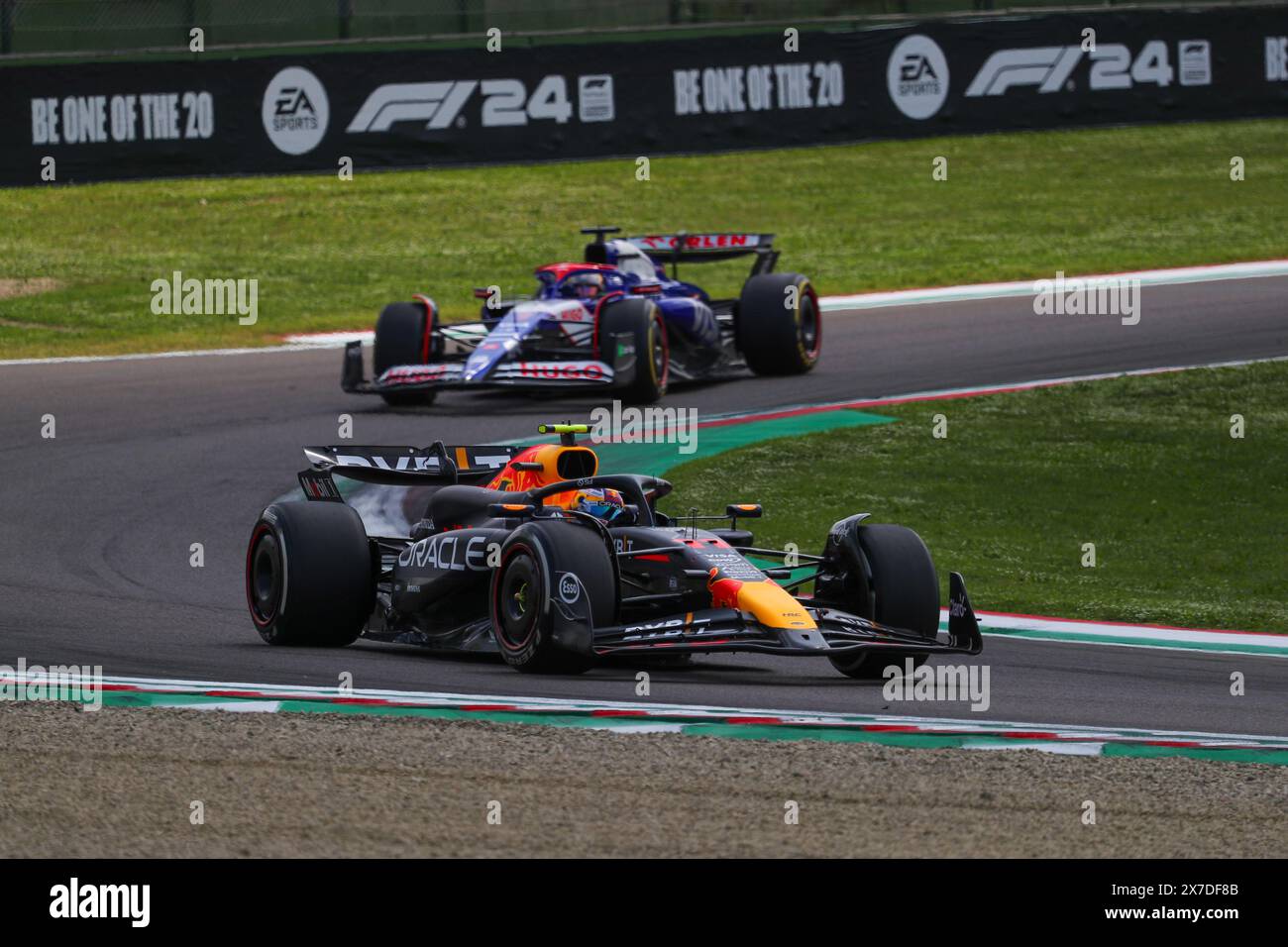 Sergio Pérez (MEX) - Oracle Red Bull Racing - Red Bull RB20 - Honda ...