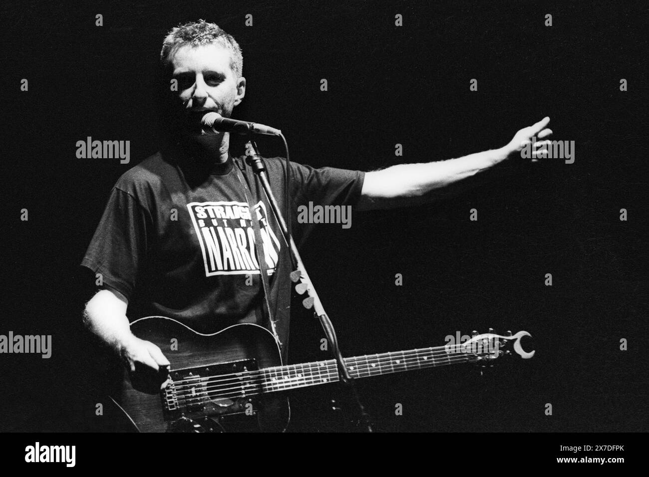 BILLY BRAGG, ACOUSTIC STAGE, GLASTONBURY 95: Billy Bragg plays the ...