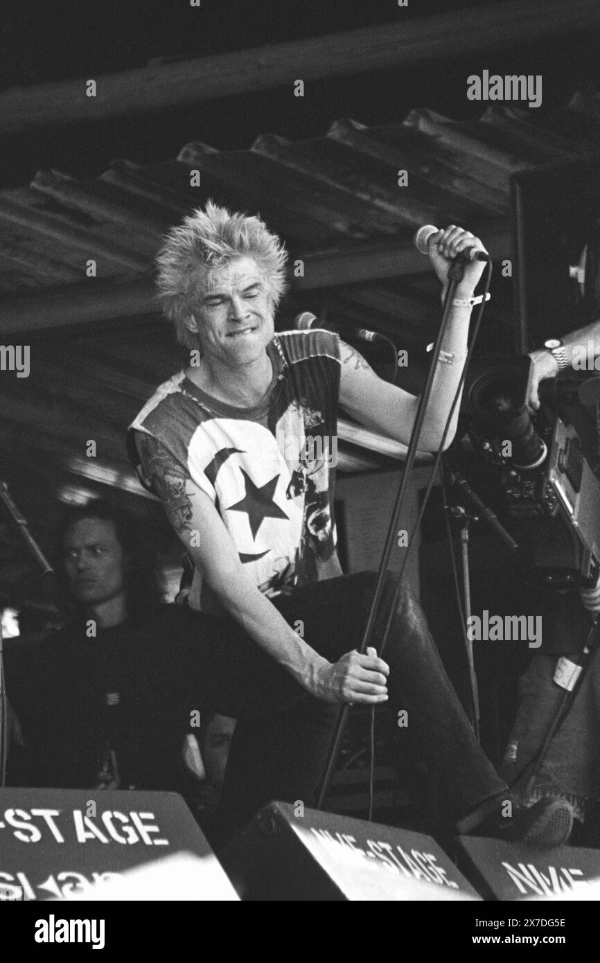 CAMPINO, DIE TOTEN HOSEN, GLASTONBURY 95: The legendary Campino (real ...