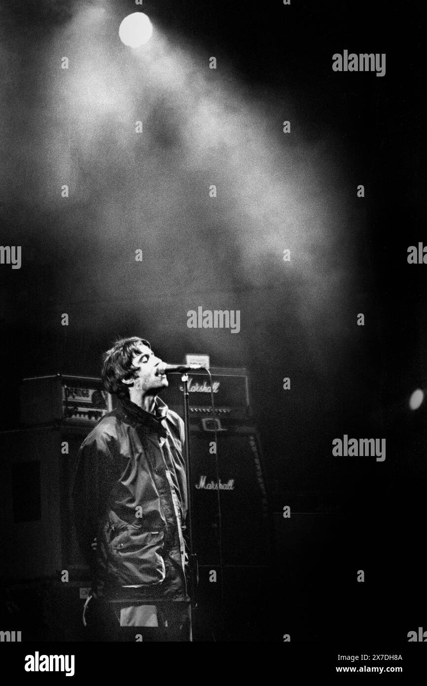 OASIS, FIRST GLASTONBURY HEADLINE, 1995: Liam Gallagher lead singer of ...
