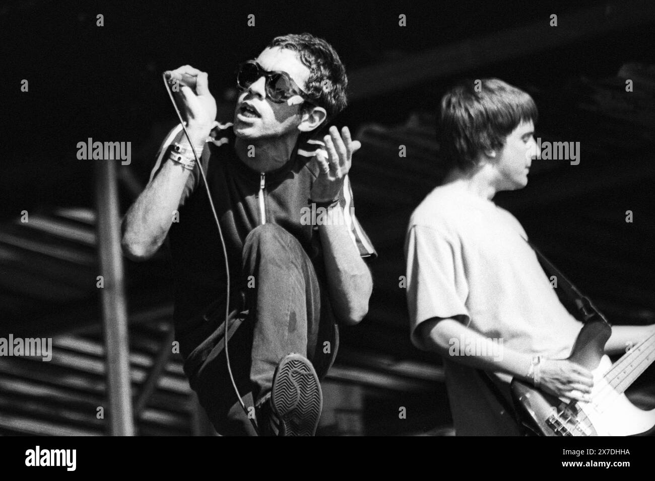 RICK WITTER, SHED SEVEN, GLASTONBURY 95: Rick Witter singer of Shed ...