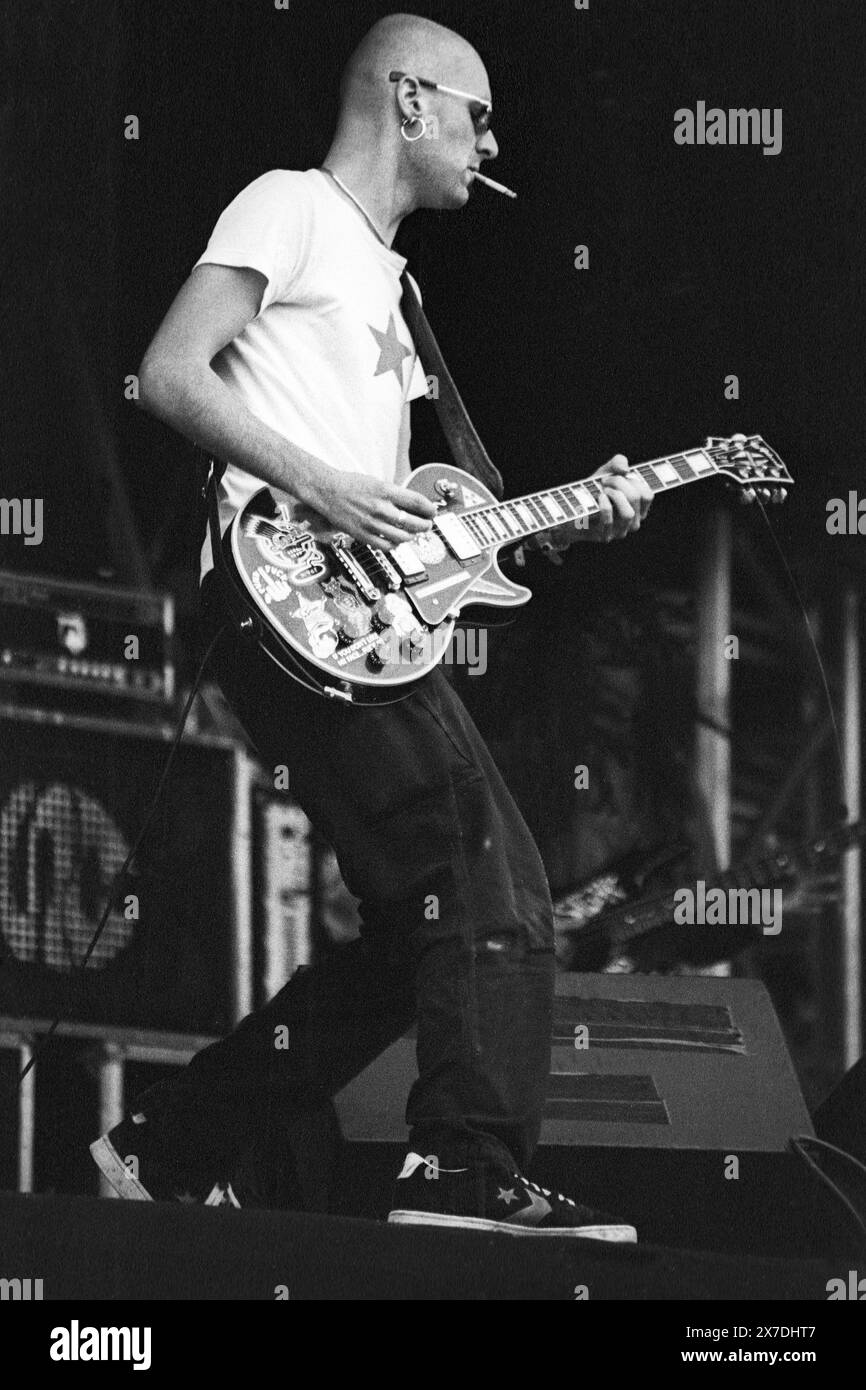 ACE, SKUNK ANANSIE, FIRST GLASTONBURY, 1995: Guitarist Ace (Martin Ivor ...