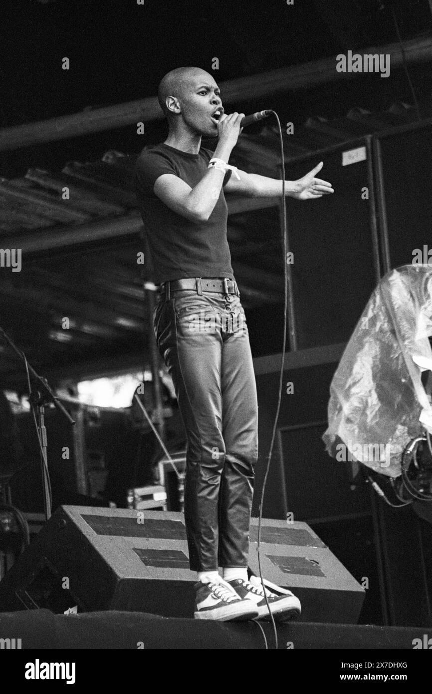 SKIN, SKUNK ANANSIE, FIRST GLASTONBURY, 1995: Singer Skin (Deborah Dyer ...