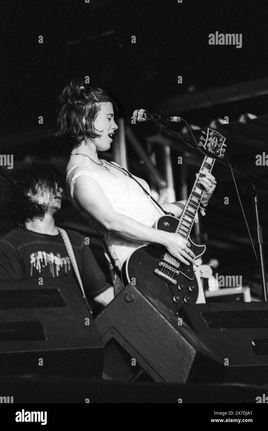 LOUISE POST, VERUCA SALT, GLASTONBURY FESTIVAL, 1995: Singer and ...