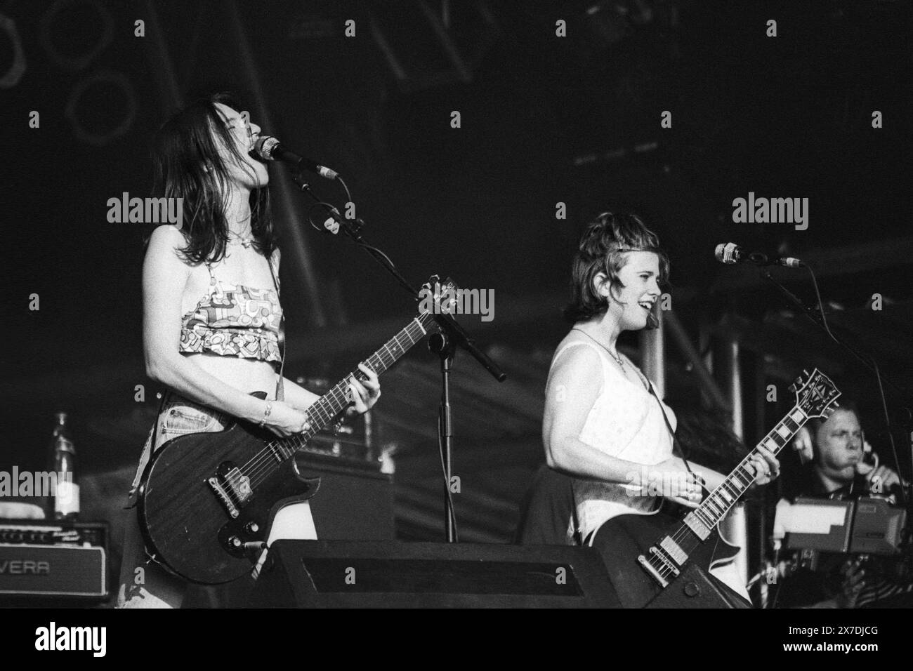 NINA GORDON, LOUISE POST, VERUCA SALT, GLASTONBURY FESTIVAL, 1995 ...