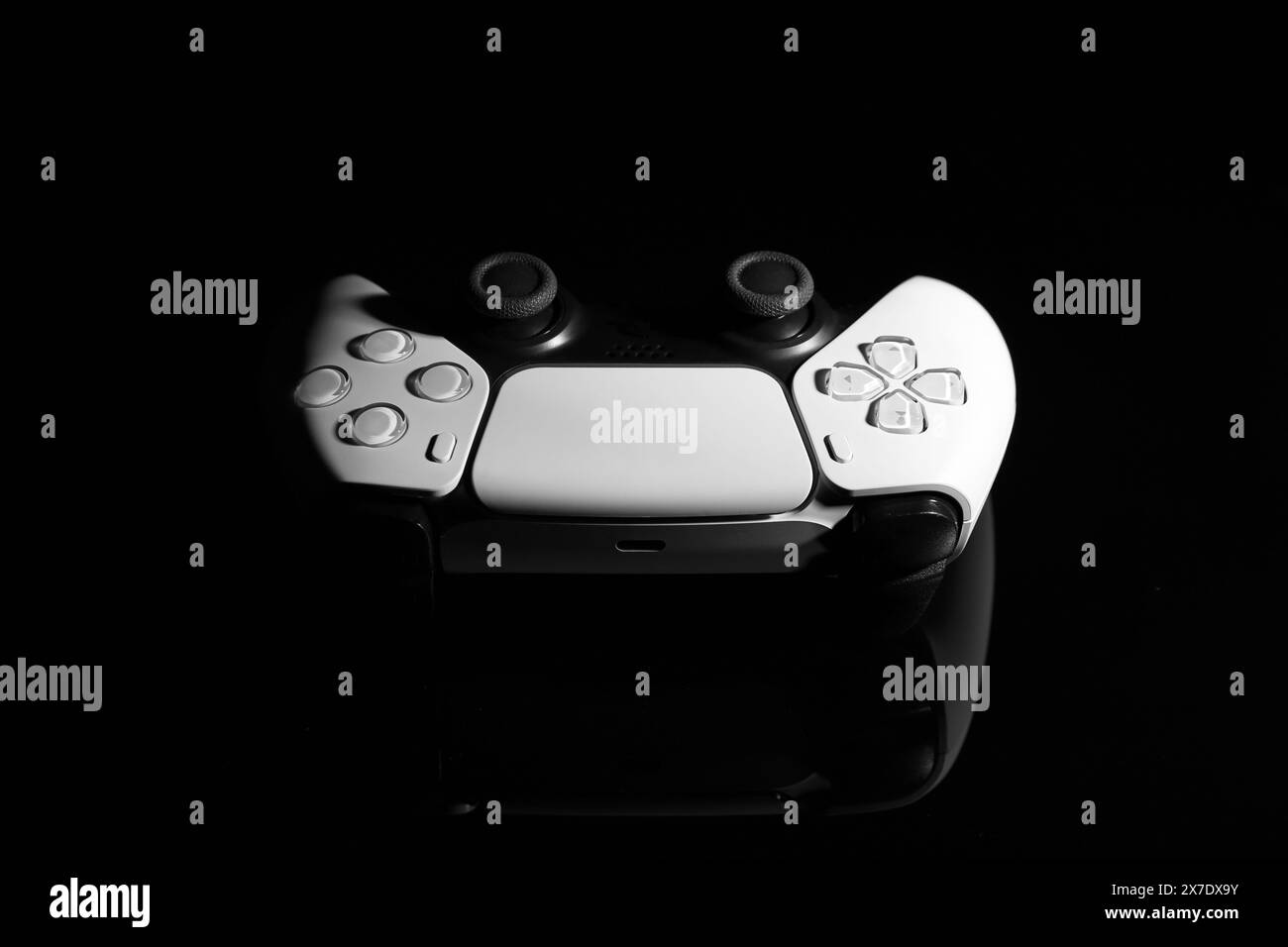 Black controller gamepad play video Black and White Stock Photos ...